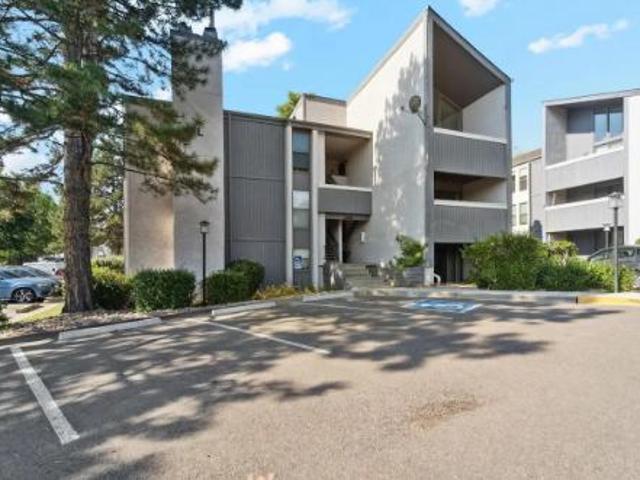 Charming 1 Bed Bath Condo in Englewood