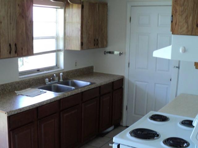 Charming 1 Bed Bath Condo in Lake Placid | $Month
