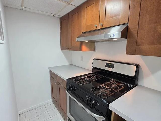 Charming 1 Bed Bath Home in Staten Island_$mo