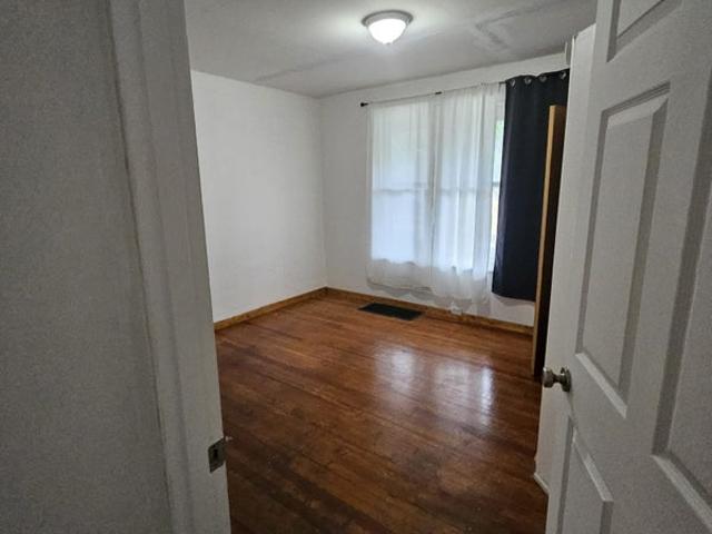 Charming 1 Bed Bath Single Family Home in Clevelan