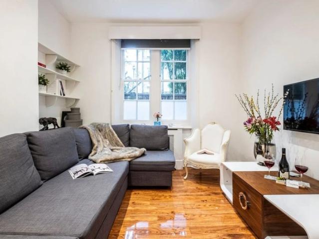 Charming 1 bed bright flat