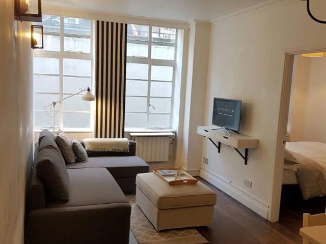 Charming 1 bed bright flat