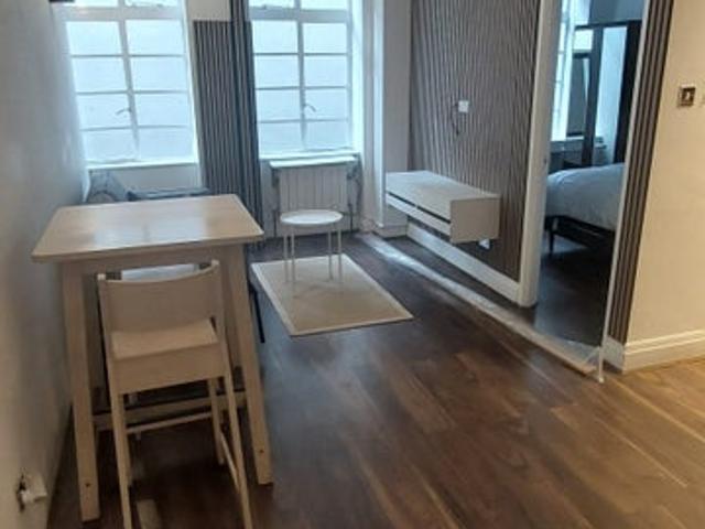 Charming 1 bed bright flat