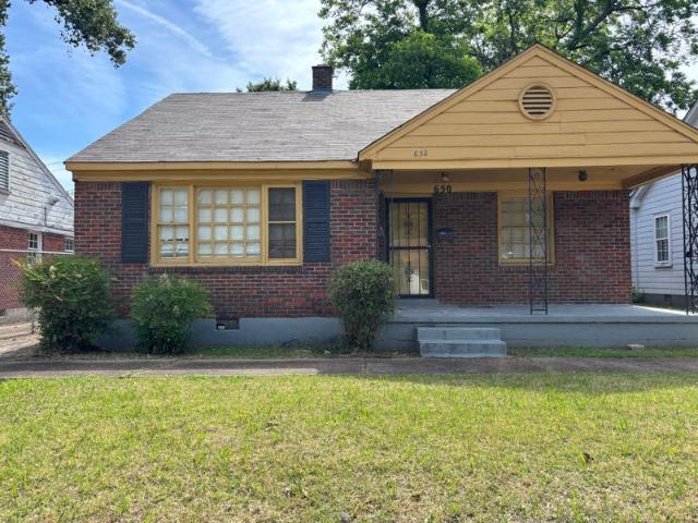 Charming 1 Bed Duplex in Memphis | Available 0 | $