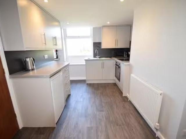 Charming 1 bedroom apartment for rent in Leeds Road, Thackley.