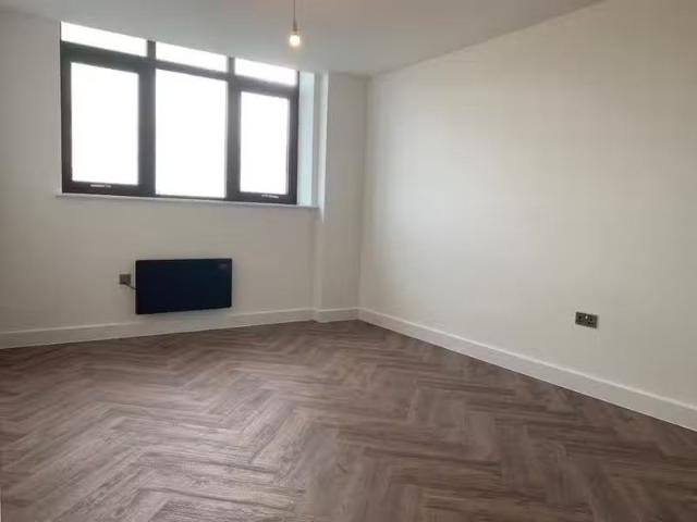 For Rent! 1 bedroom apartment for rent in Priory house, B5