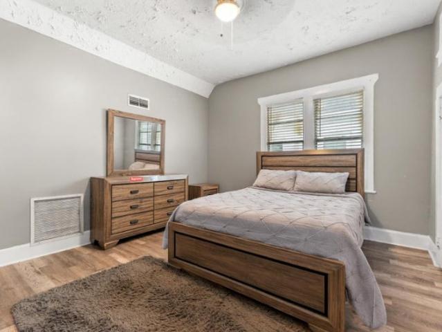 Charming 1 Bedroom Apartment For Rent