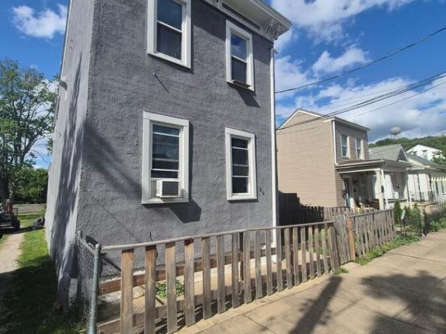 Charming 1 Bedroom Apartment with Private Entrance – Covington, KY