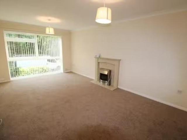New 1 bedroom ground floor flat for rent in St. Winifreds Road.