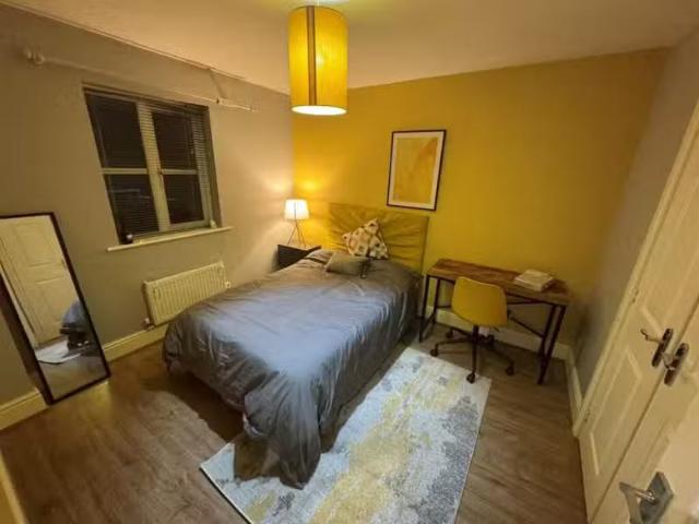Just in! 1 bedroom detached house for rent in Room 4, Montague.