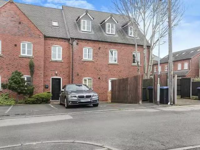 Cheap 1 bedroom Flat to rent, Garden Road, Hinckley, LE10 £75.