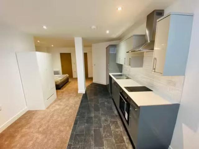 Charming 1 bedroom flat for rent in 2 Law Russel House, BD1