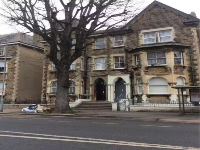 Cheap 1 bedroom flat for rent in Cromwell Road,, Hove, BN3