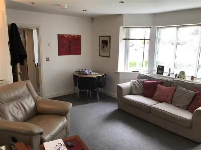 For Rent! 1 bedroom flat for rent in Moorside Road, Bournemout.