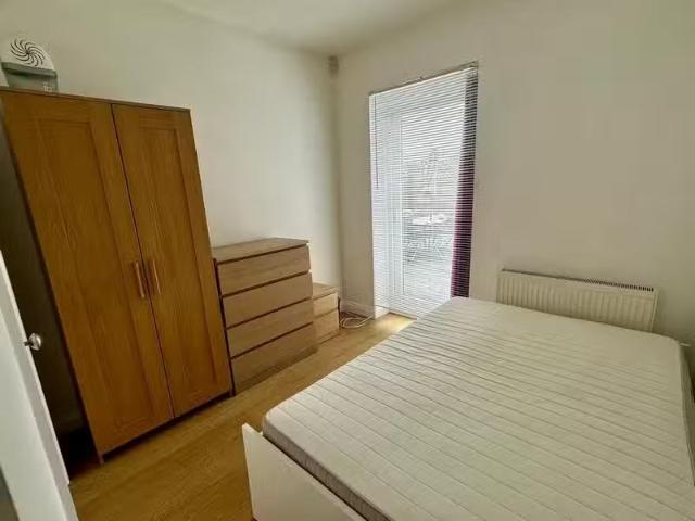 Charming 1 bedroom house share for rent in Capstone Road, Bour.