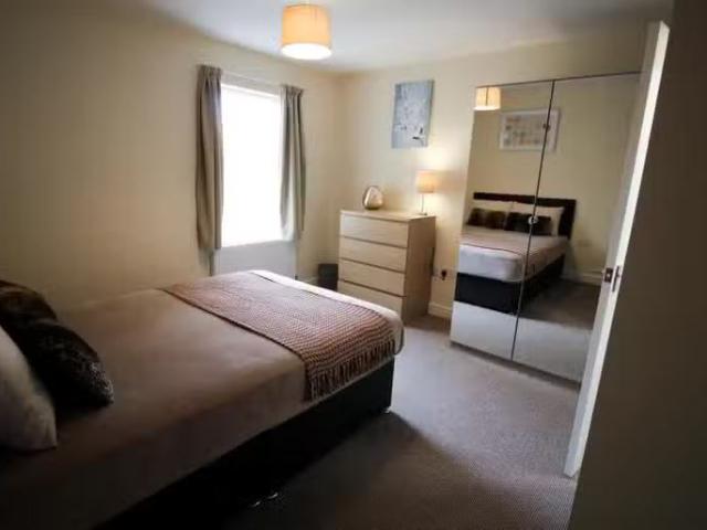 Charming 1 bedroom house share for rent in Alexandra Street, T.