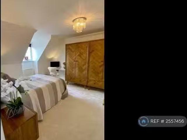 Unique 1 bedroom house share for rent in Gavin Way, Highwoods.