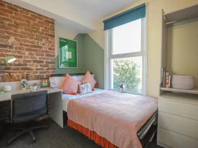 Unique 1 bedroom house share for rent in Elm Grove, BN2