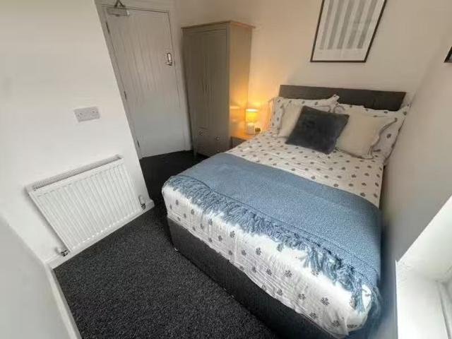 Unique 1 bedroom house share for rent in Prospect Road North.