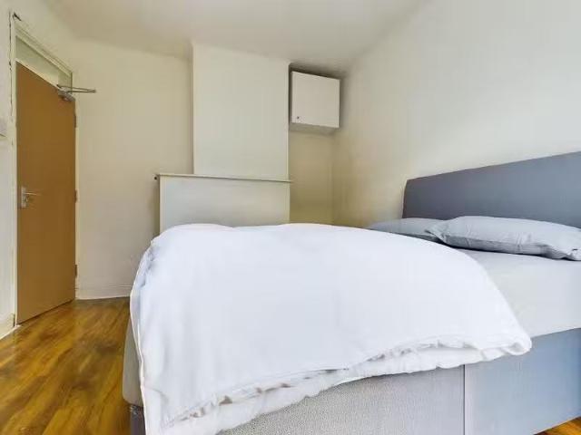 Charming 1 bedroom house share for rent in Room 3, Sarehole Ro.