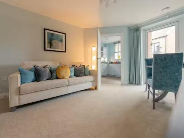 Cheap 1 bedroom retirement property for rent in Barley Place.