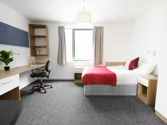 For Rent! 1 BR AXO Camden Bronze Studio