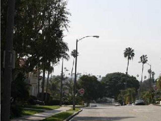 Charming 1 BR apartment in the desirable beach community of Belmont Shores