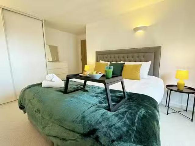 Just in! 1 BR Balmes Road, London