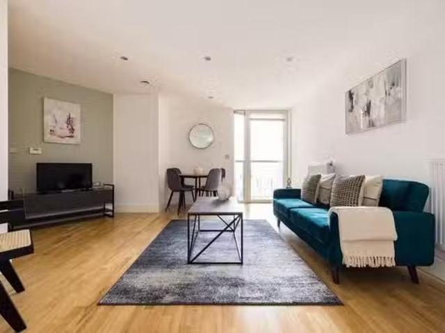 For Rent! 1 BR Dowells Street