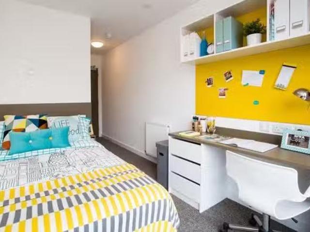 Just in! 1 BR Felda House Bronze Studio