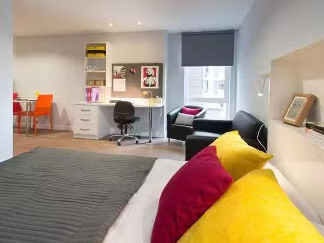 Cozy 1 BR Glassyard Building Studio
