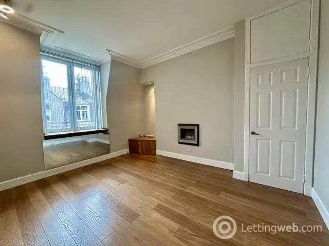 Charming 1 BR Property to rent in 14 Urquhart Street, Aberdeen.