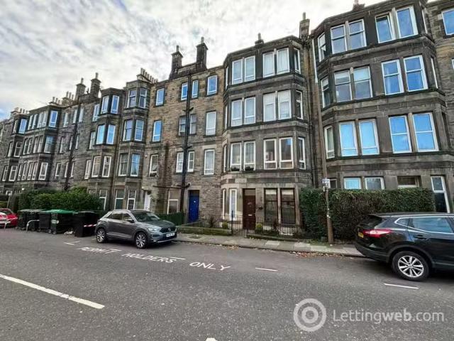 Nice 1 BR Property to rent in 22/1, Marionville Road, Edinburg.
