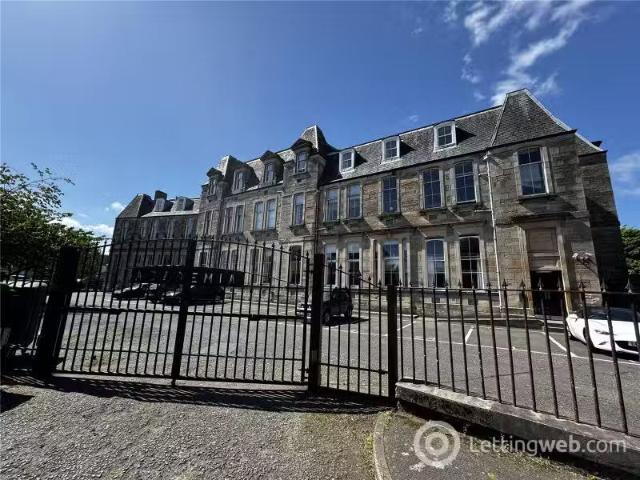 Deal! 1 BR Property to rent in 67/20 Giles Street, Edinburgh.