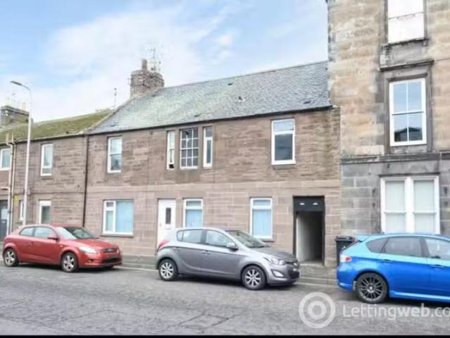 Cozy 1 BR Property to rent in Ferry Street, Montrose, Angus, D.