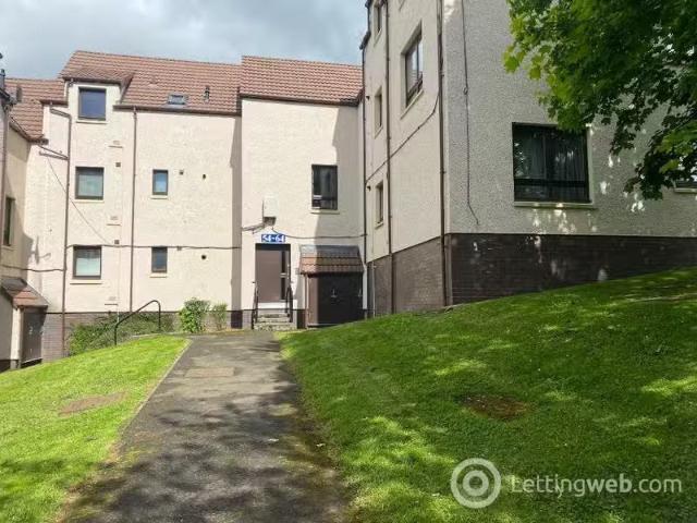 Unique 1 BR Property to rent in Kirkgate, West Calder, West Lo.