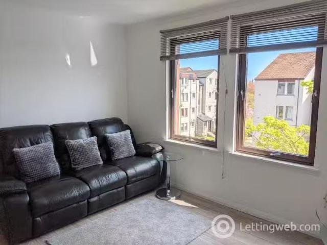 Unique 1 BR Property to rent in Headland Court, Garthdee, Aber.