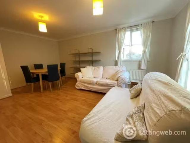 Nice 1 BR Property to rent in Russell Gardens, Edinburgh, EH12.