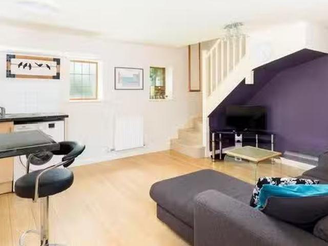 Cozy 1 BR Rosefield Street