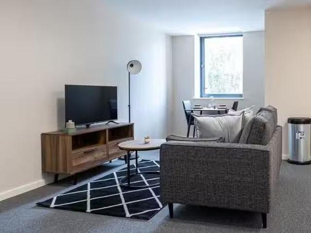 Cheap 1 BR Windsor Street