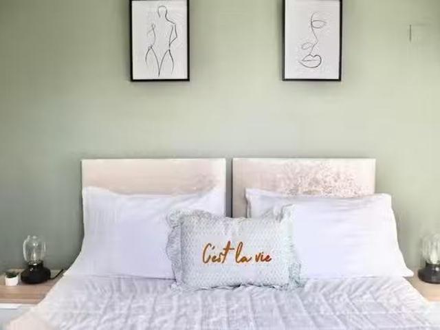 Cozy 1 BR 13, Runacres Court, Pasley Cl, London SE17 3JZ, Unit.