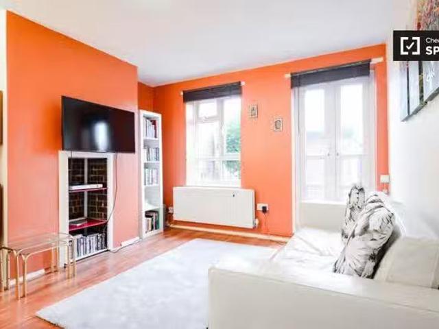 Cozy 1 BR 1 bedroom apartment for rent in Bromley, London