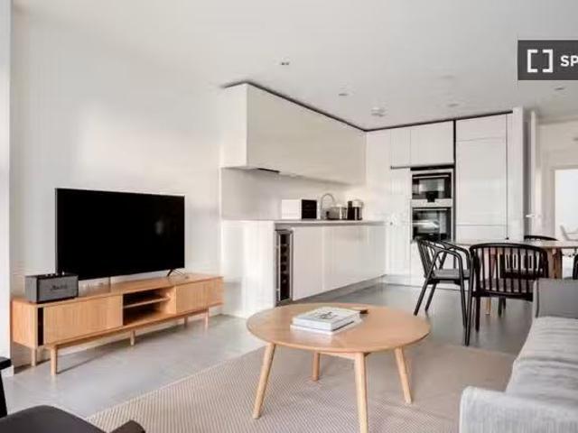 Cheap 1 BR 2 bedroom apartment for rent in Bunhill, London