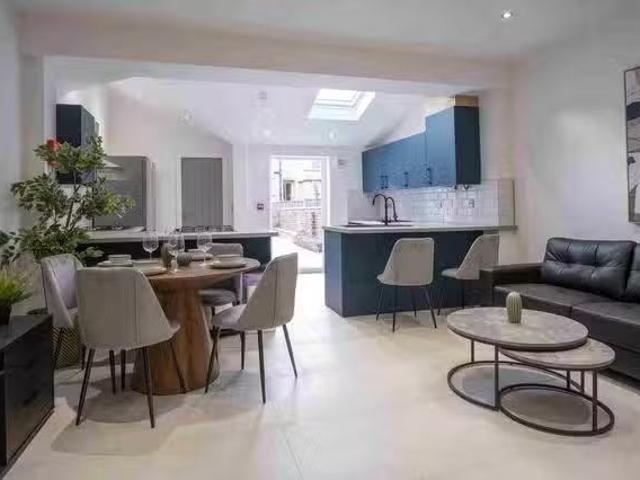New 1 Room 20 Avondale Street, LN2 6 Beds 6 Baths