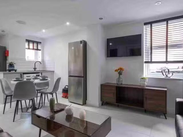 Deal! 1 Room 26 Allison Street 5 Beds 5 Baths