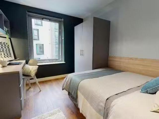 Nice 1 Room i Q Knight House 3 Bed Silver Room