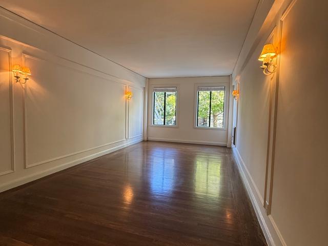 Charming 1BR + Office / Dining Room in Pacific Heights Location – Water & Trash Included