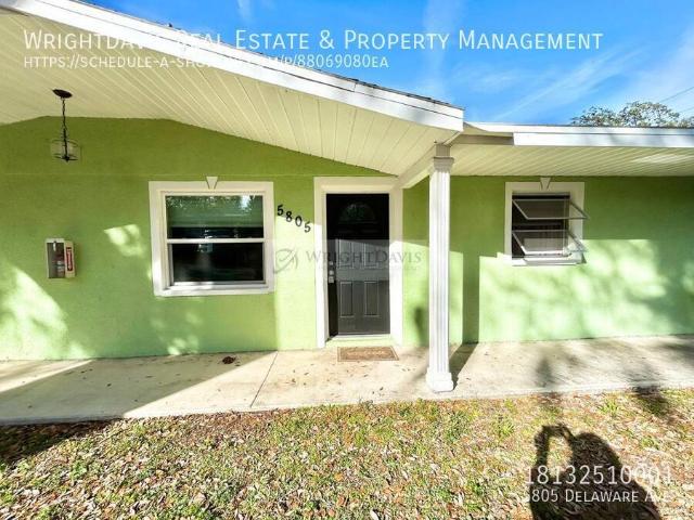 Charming 2/1 duplex in New Port Richey!