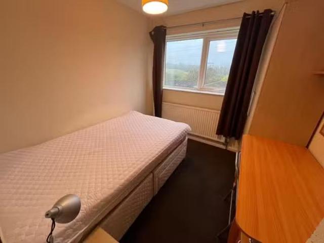 New 2 BA 1 bedroom house share for rent in Sullivan Close,, C.