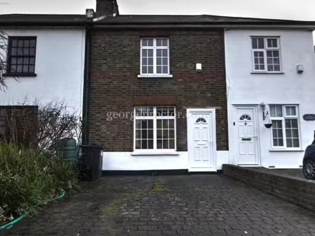 For Rent! 2 BA 2 bedroom terraced house for rent in Walpole Ro.